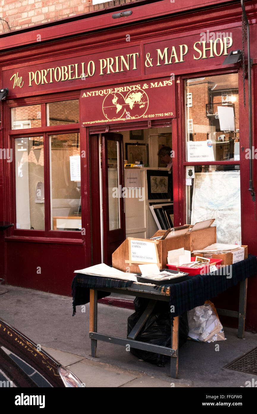 Shopping in notting hill gate hi-res stock photography and images - Alamy