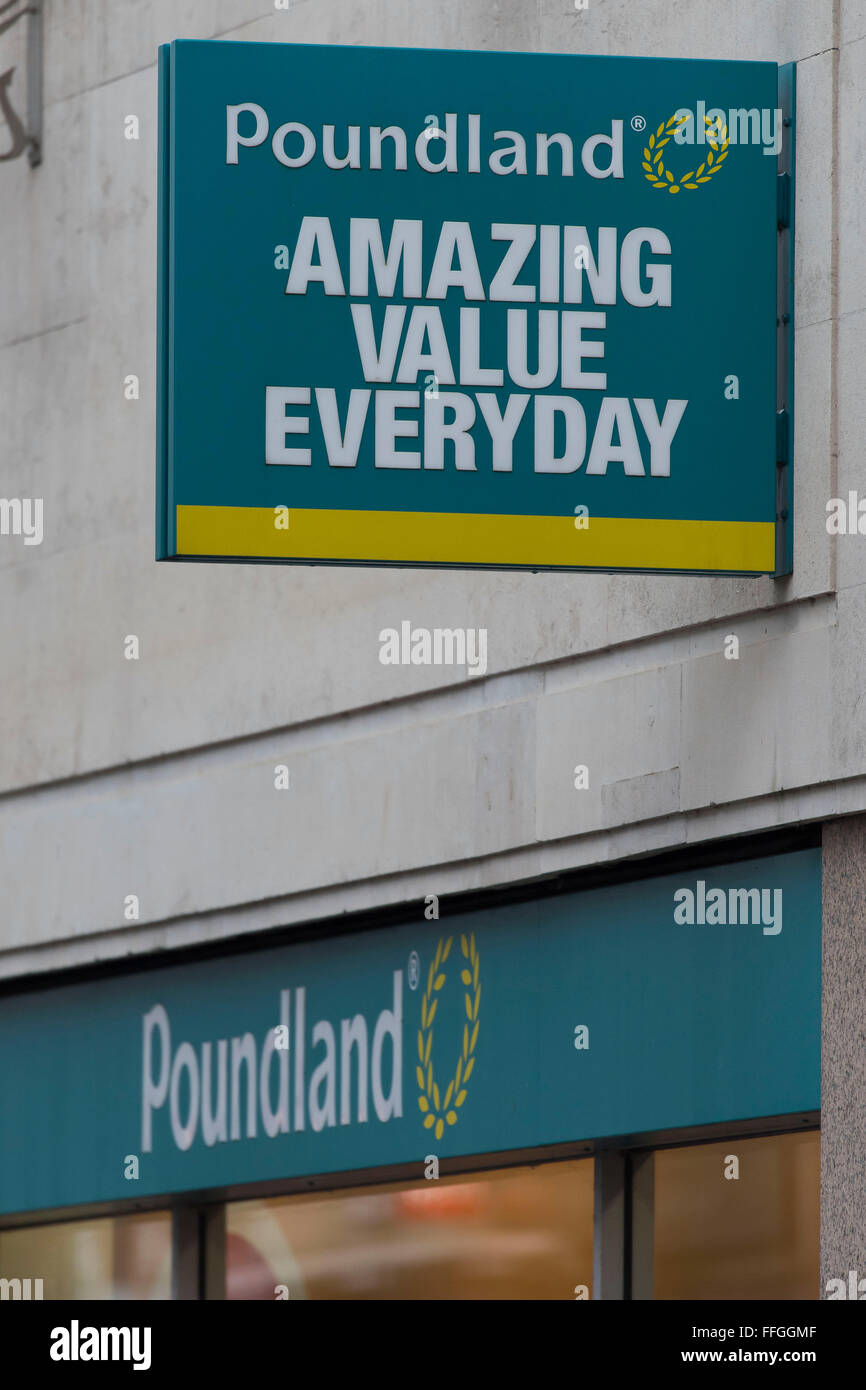 Poundland Sign Logo High Resolution Stock Photography and Images - Alamy