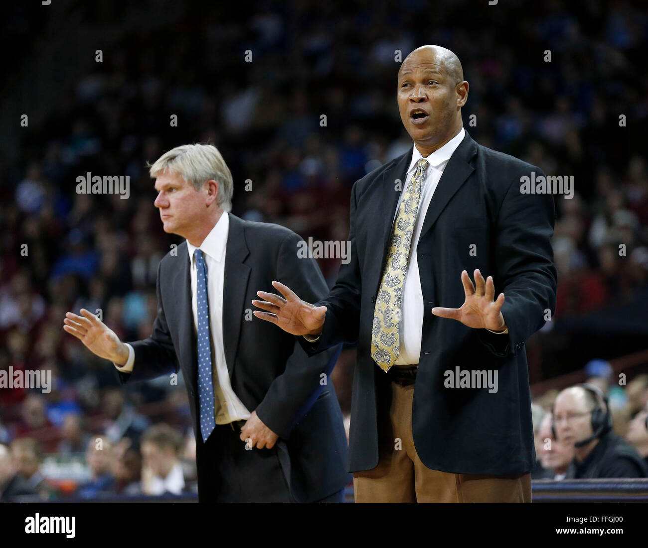Columbia, SC, USA. 13th Feb, 2016. Assistant coach John Robic, left ...