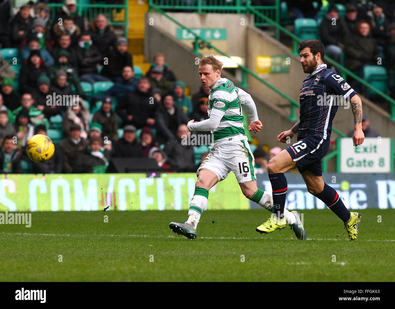 Gary Mackay-Steven of Celtic and Richard Foster of Ross County during ...