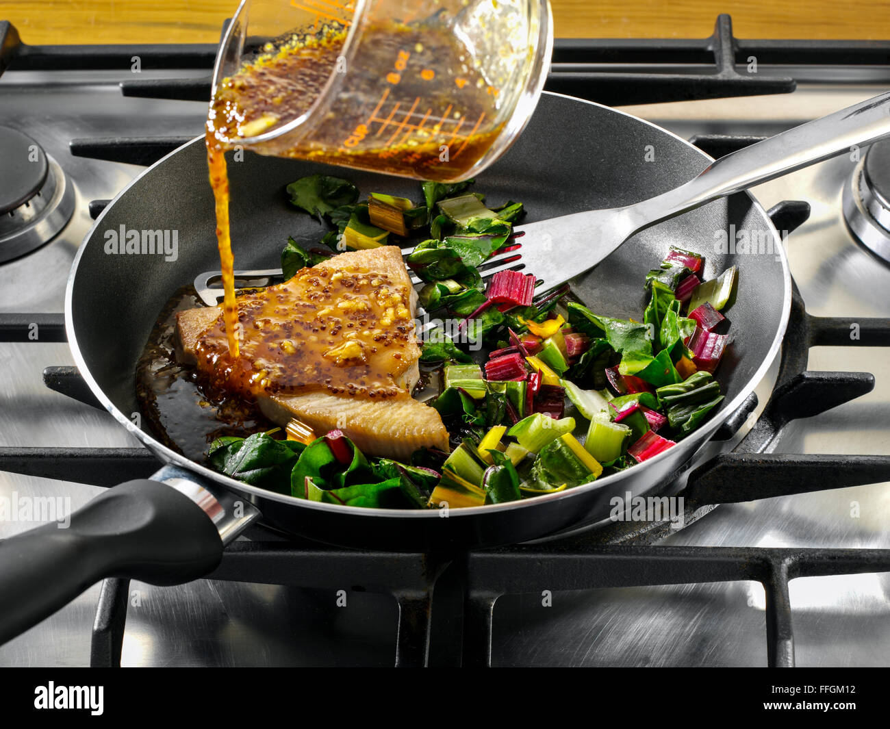 Tamari sauce on tuna Stock Photo - Alamy