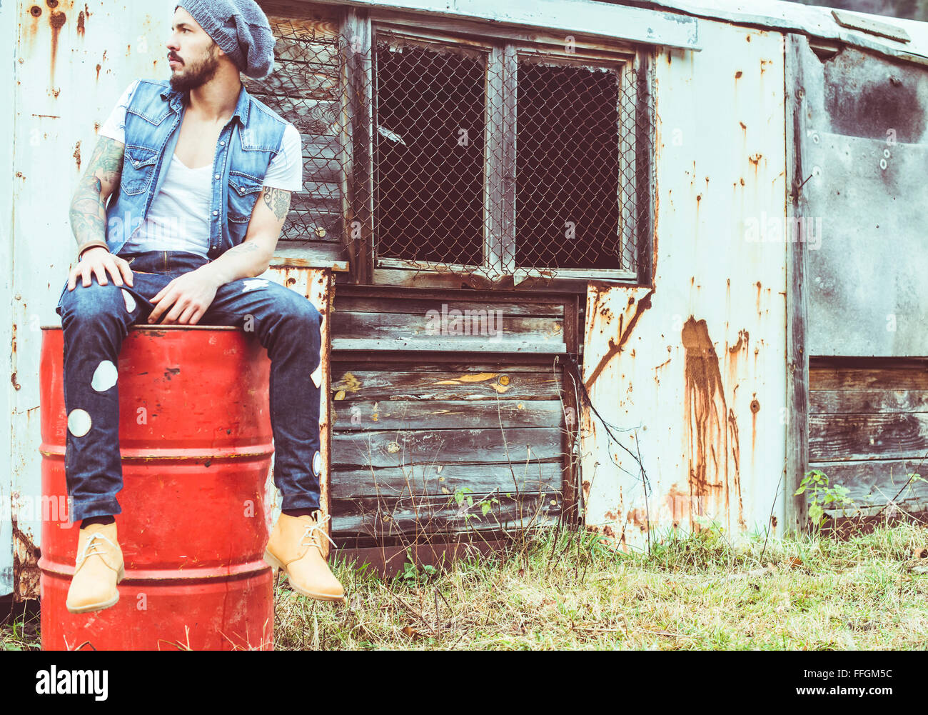 Young men in vintage hi-res stock photography and images - Alamy