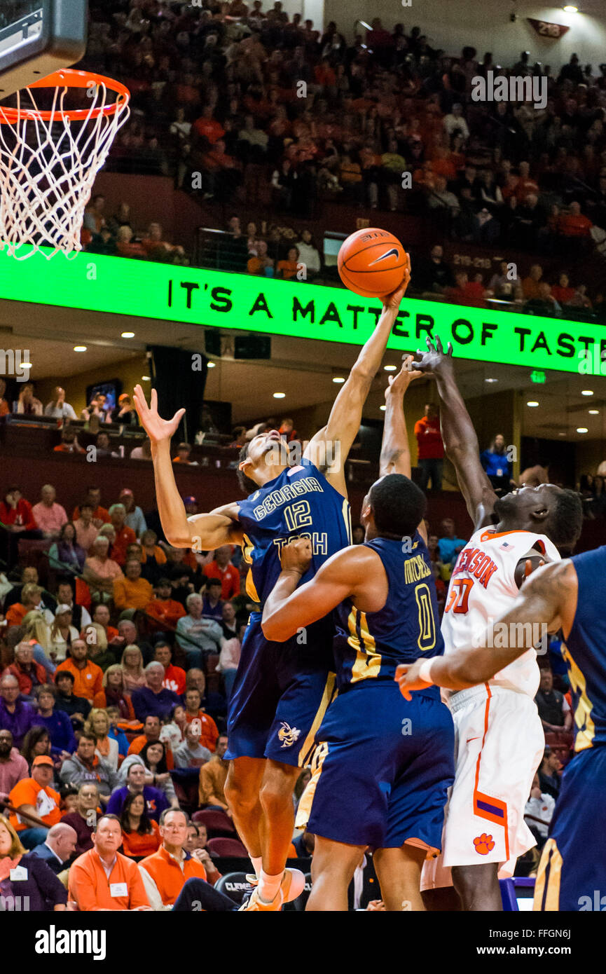 Georgia Tech Yellow Jackets forward Quinton Stephens (12) grabs the ...