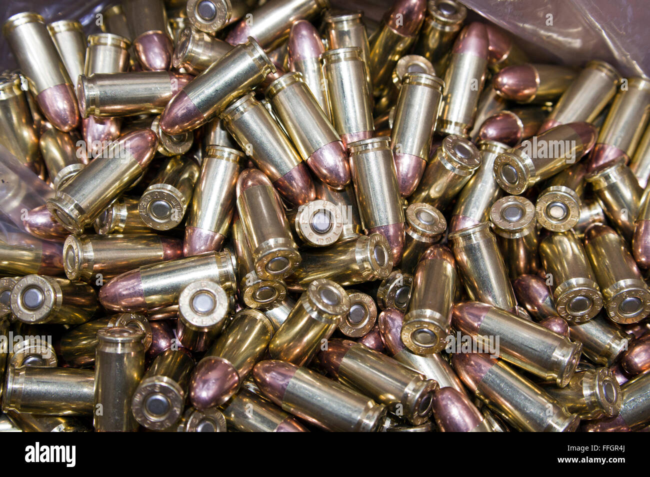 bulk 9mm bullets Stock Photo - Alamy