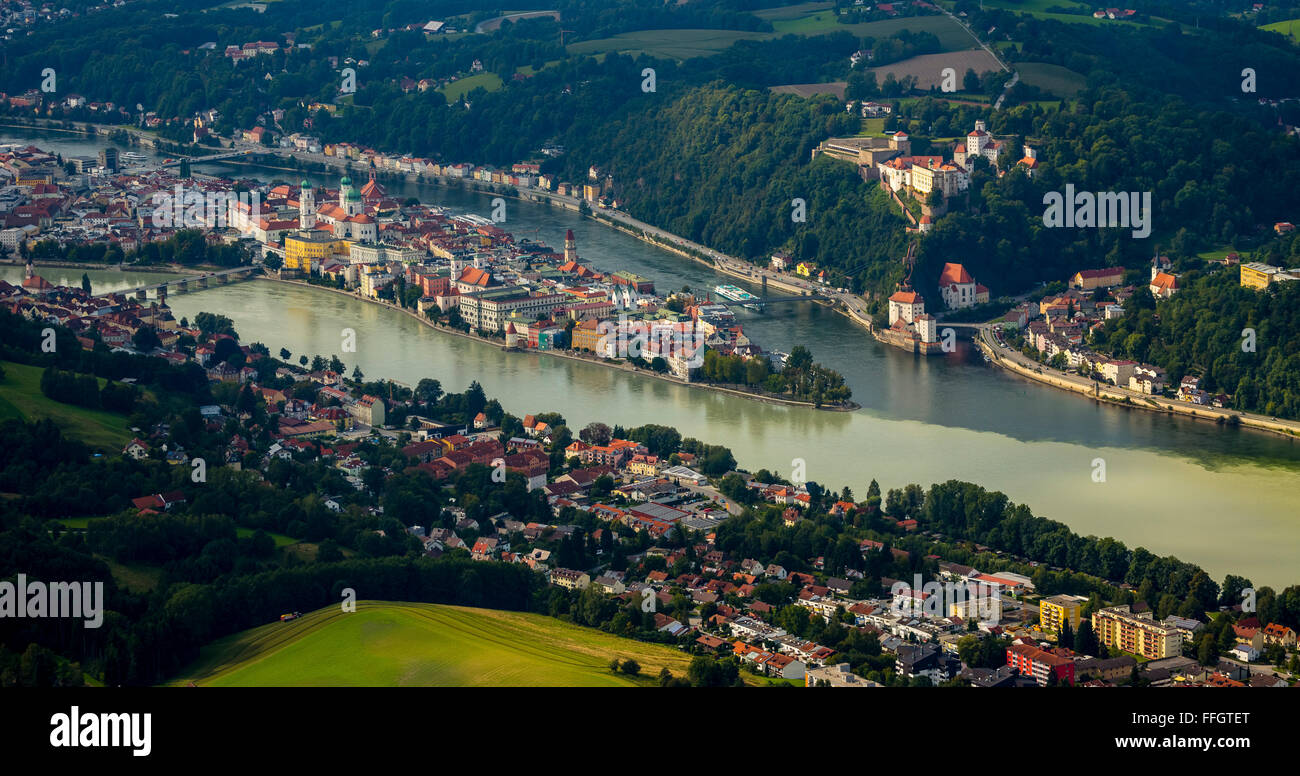 Aerial view, Veste Oberhaus, old town of Passau with the St. Stephen's ...