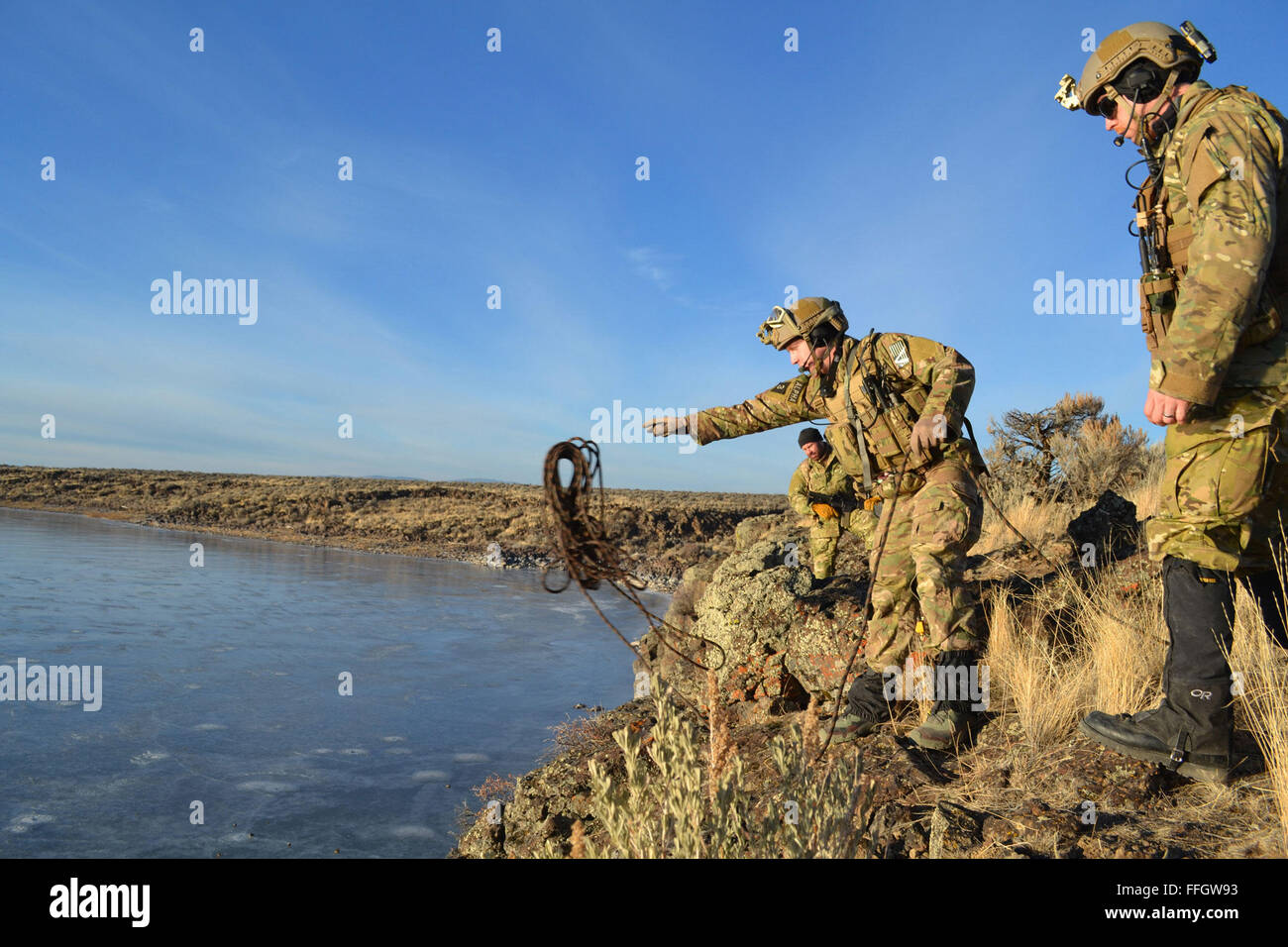 Patient hoist hi-res stock photography and images - Alamy
