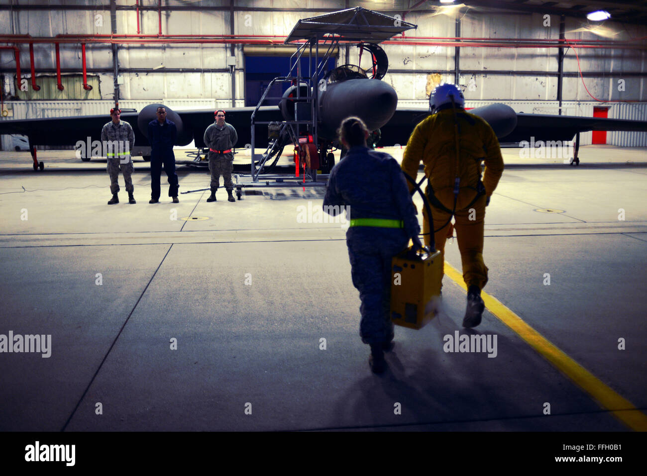 9th aircraft maintenance squadron hi-res stock photography and images ...