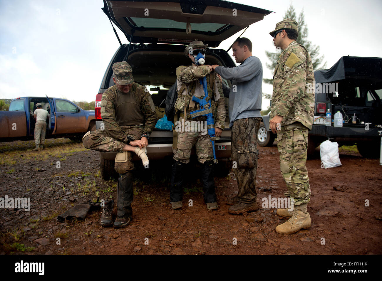University of Pittsburgh researcher Andrew Simonson adjusts the maximal ...