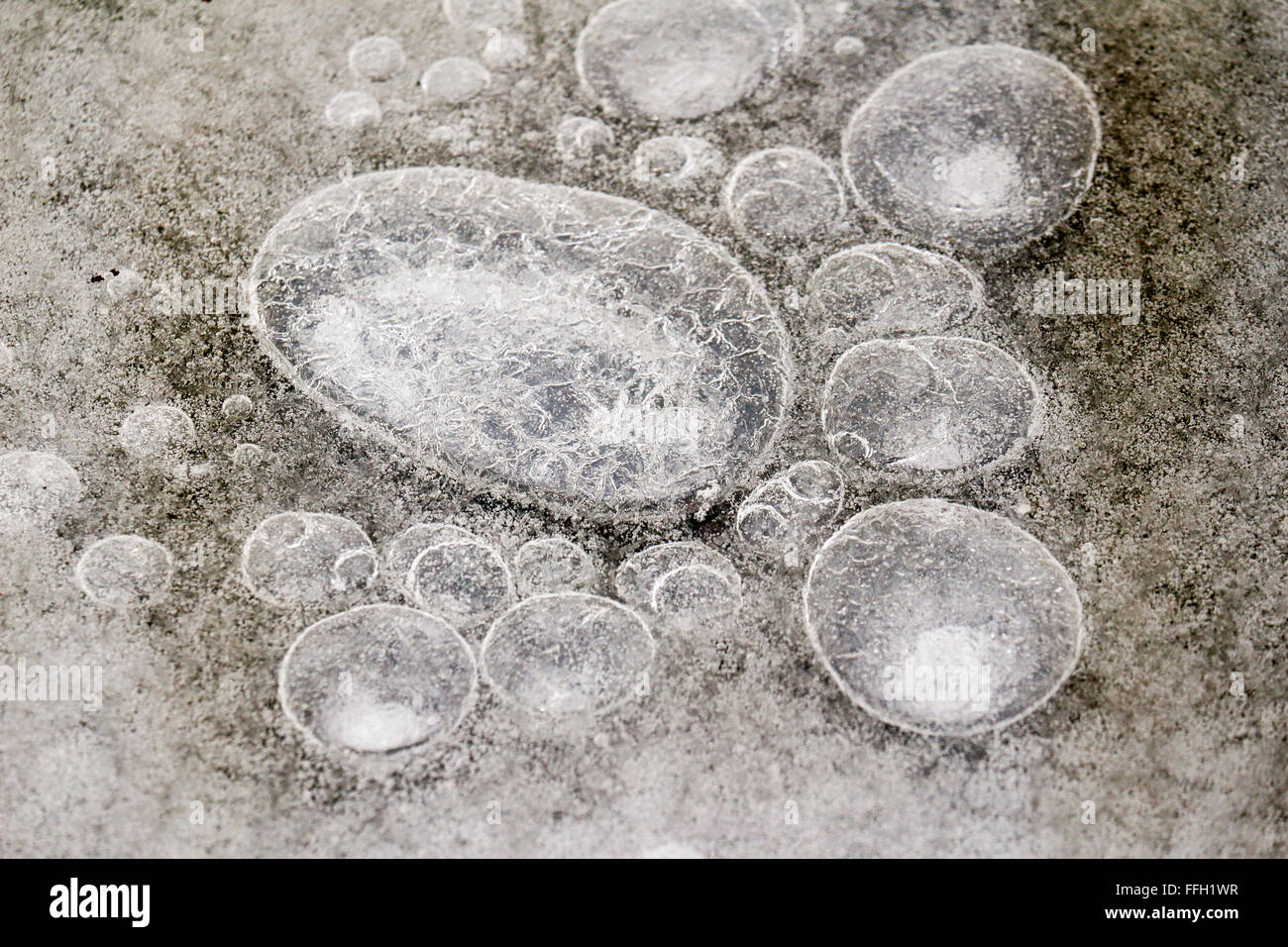 Frozen bubbles hi-res stock photography and images - Alamy