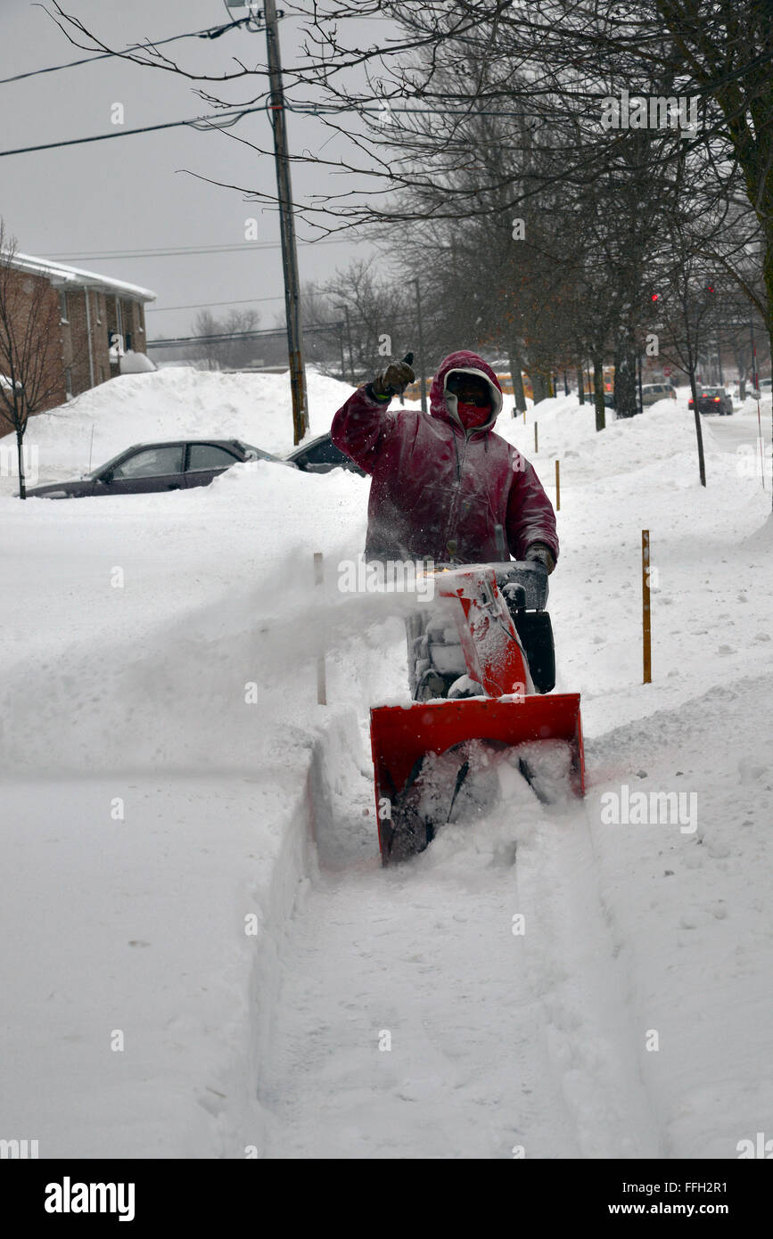 Man snow blowing hi-res stock photography and images - Alamy