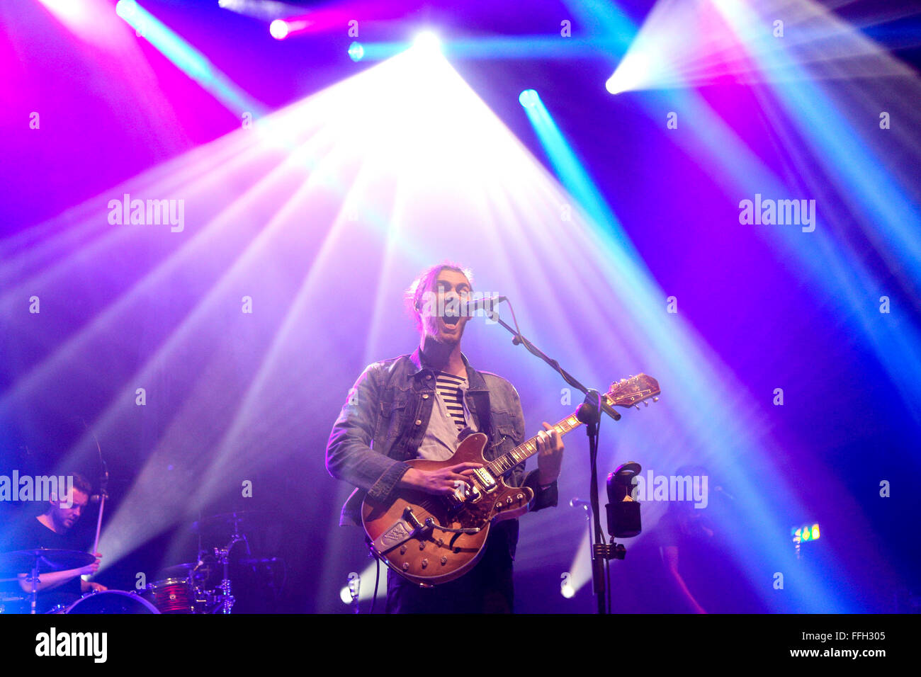 Manchester guitar music hi-res stock photography and images - Alamy