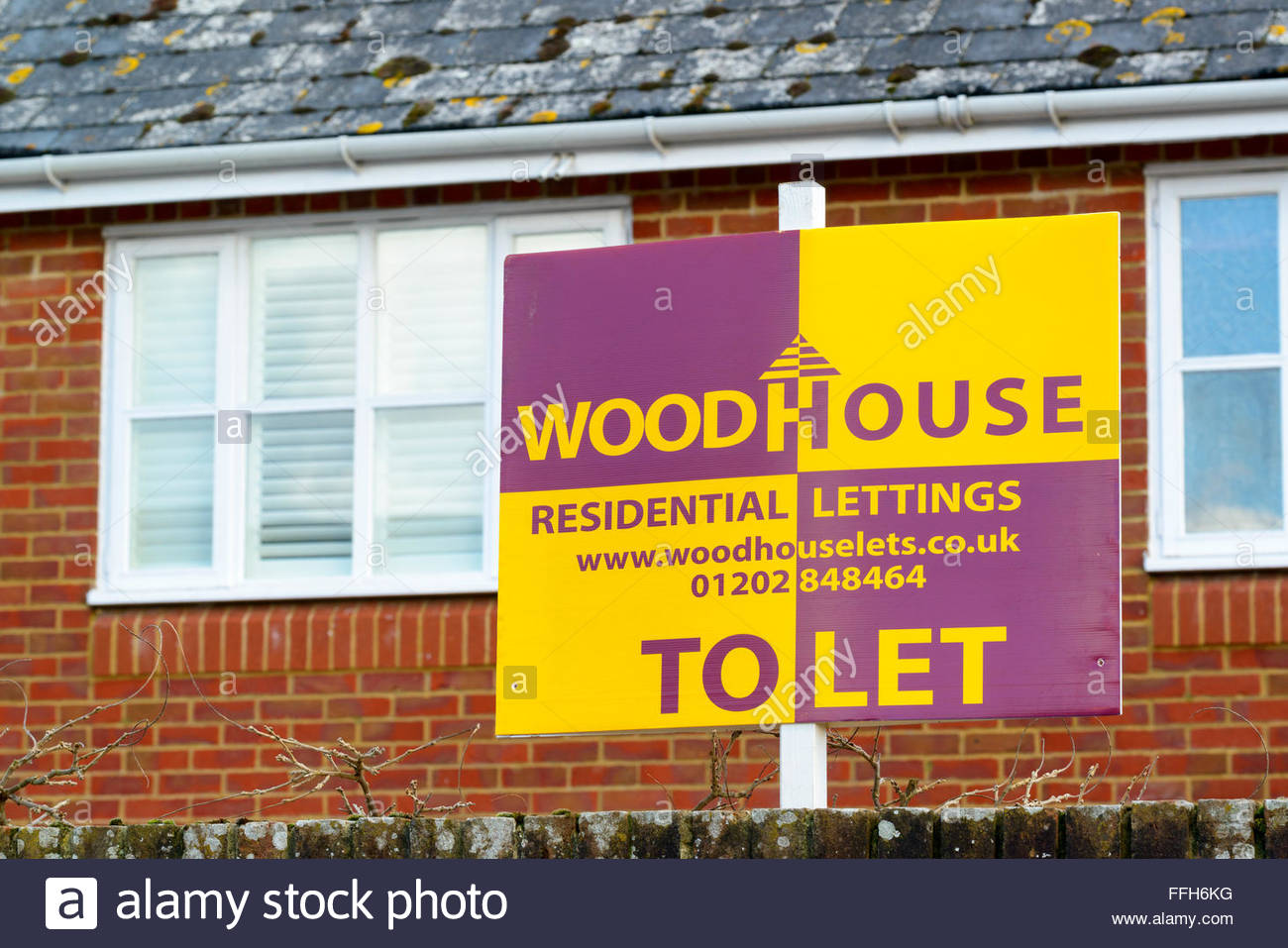 House To Let Board High Resolution Stock Photography and Images - Alamy
