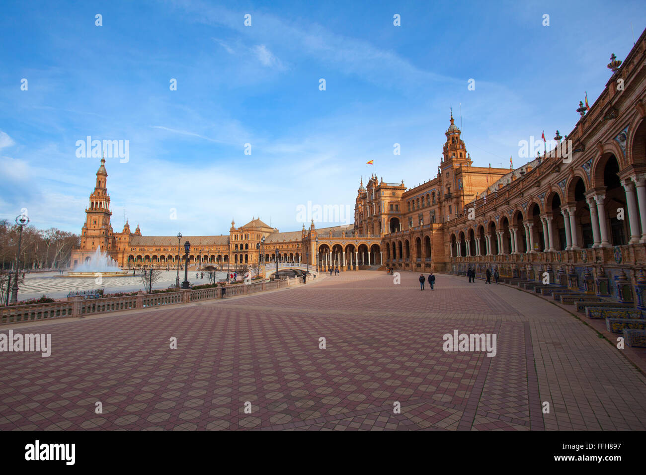Plaza de espana seville hi-res stock photography and images - Alamy