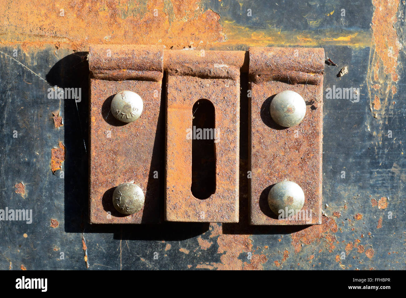 Rusty metal hinges hi-res stock photography and images - Alamy
