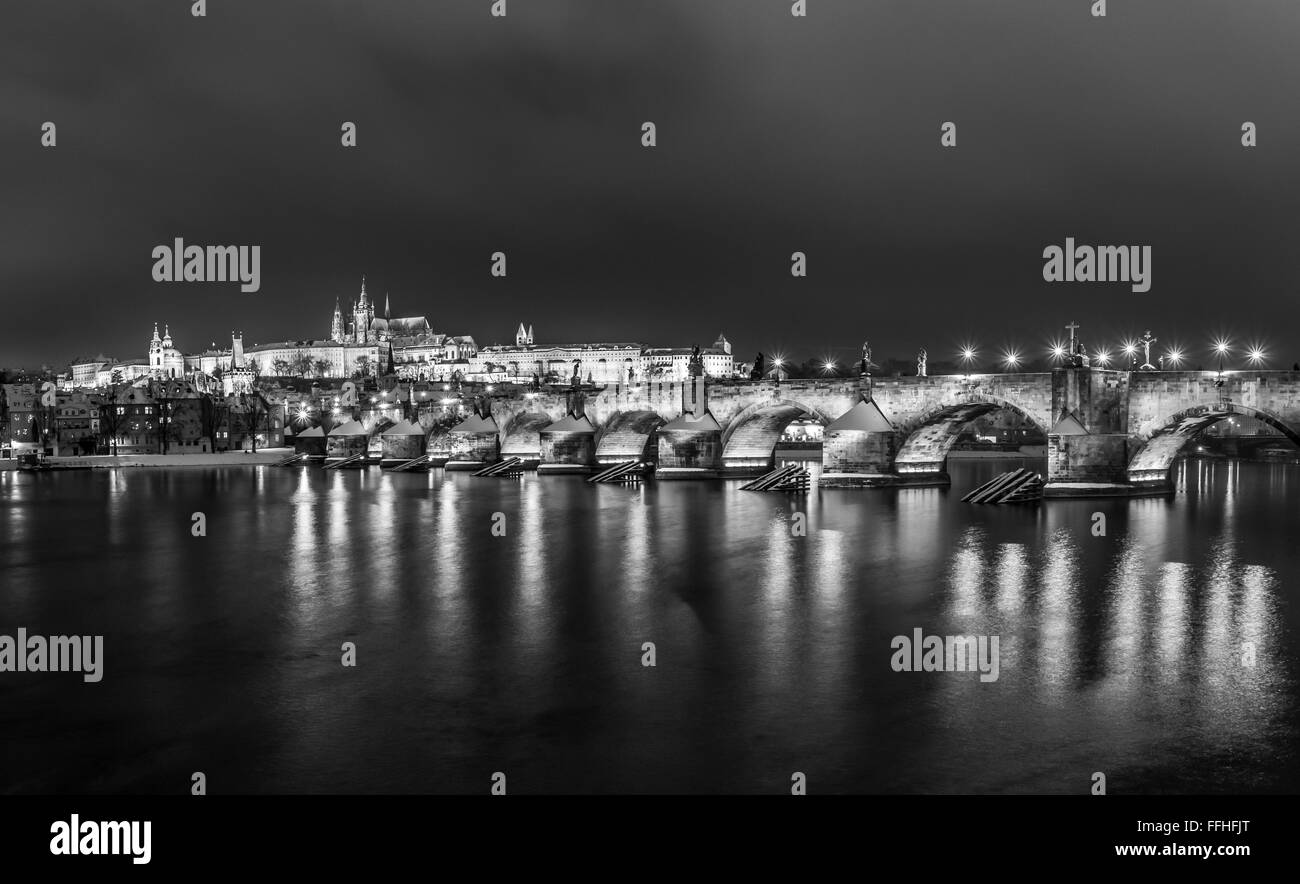 Port night view of palace of the grand of hi-res stock photography and ...