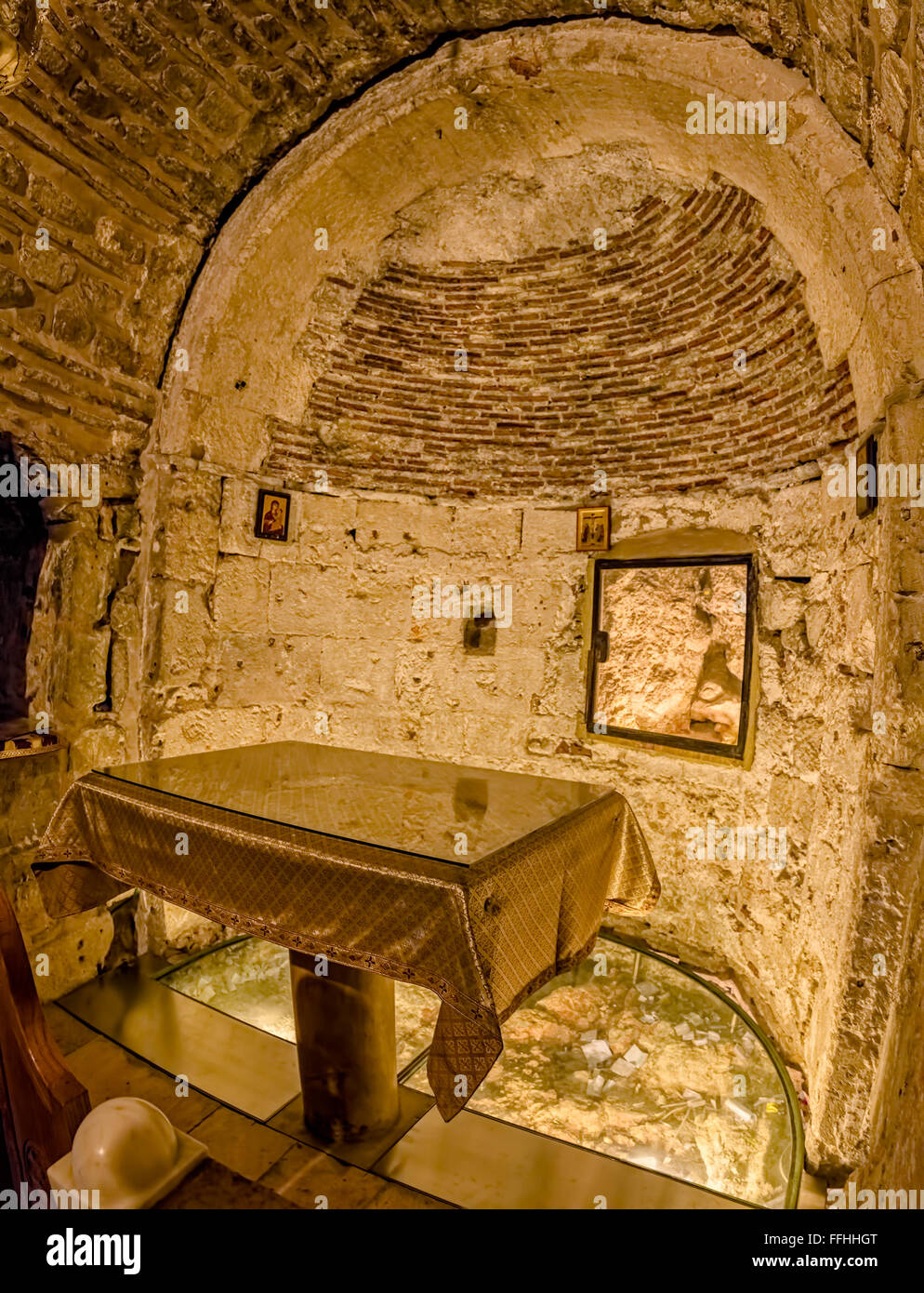 Altar of the crucifixion jerusalem hi-res stock photography and images ...