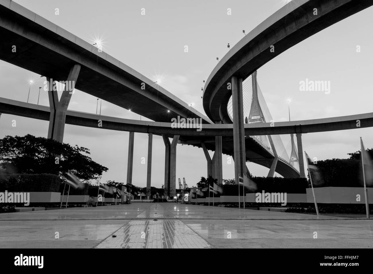 View from the bottom Black and White Stock Photos & Images - Alamy