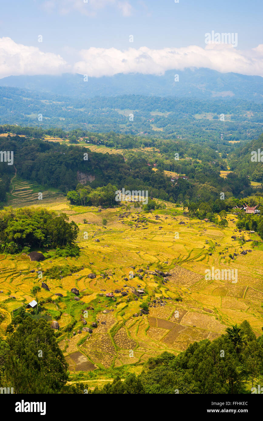 Expansive landscape scene hi-res stock photography and images - Alamy