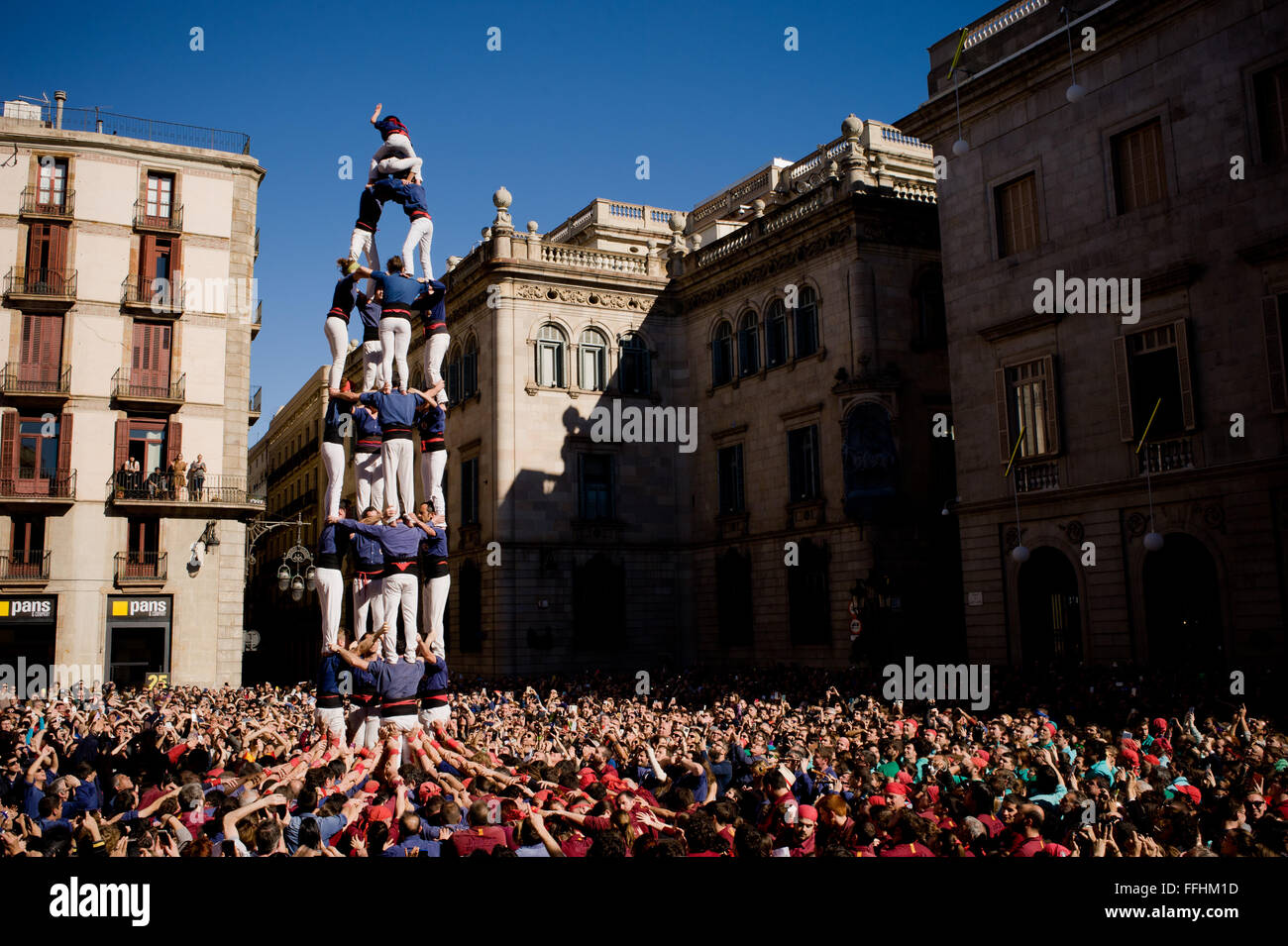 Human towers (castell in catalan) are built in Barcelona for the Santa ...