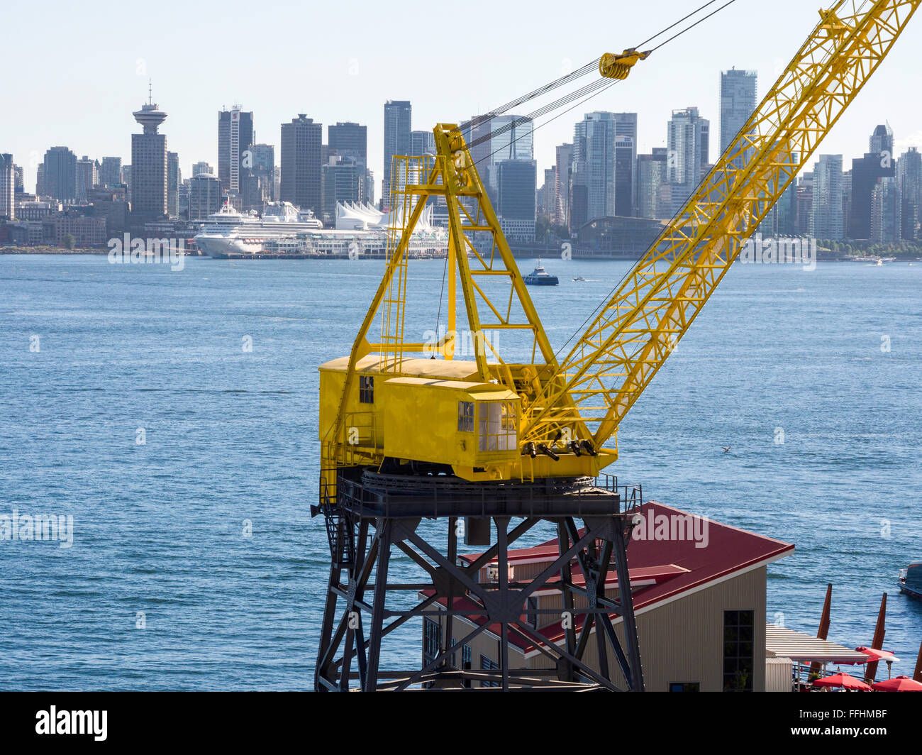 Vintage Dock Crane Stock Photos & Vintage Dock Crane Stock Images - Alamy