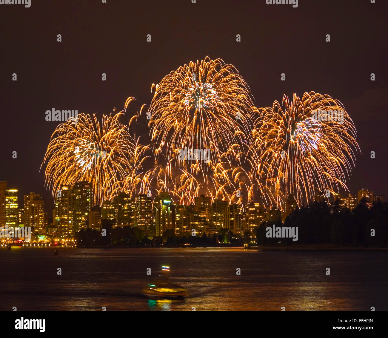 British musical fireworks hi-res stock photography and images - Alamy
