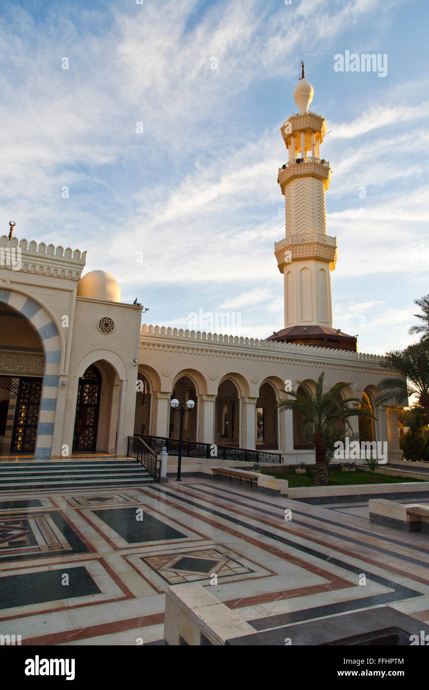 The grand mosque in the city of Aqaba, Jordan Stock Photo - Alamy