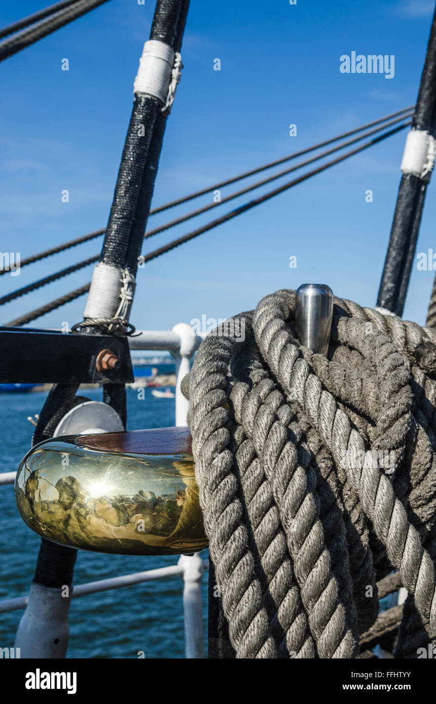 The ropes braided in bays on an ancient sailing vessel Stock Photo - Alamy