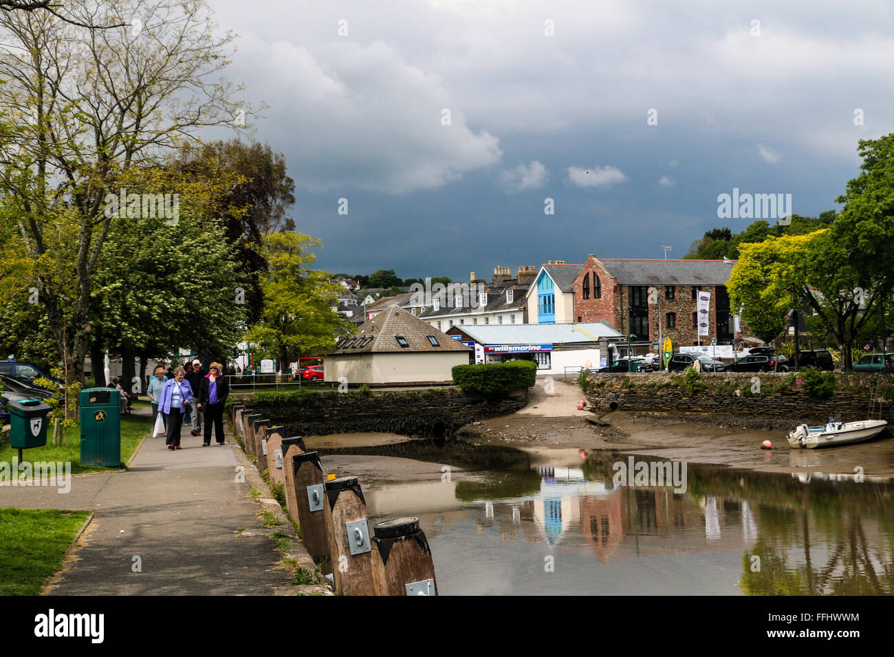 Walking along the river, Kingsbridge, Devon, England Stock Photo - Alamy