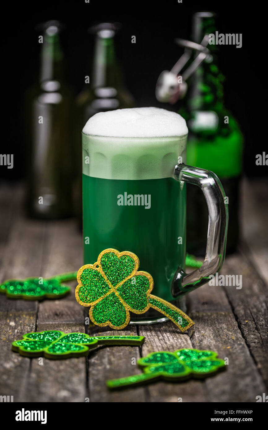 Patrick day party hi-res stock photography and images - Alamy