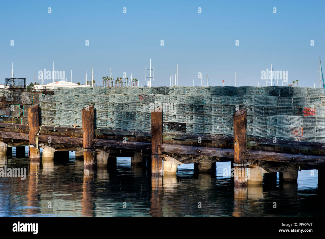 Harbor dock docks hi-res stock photography and images - Alamy