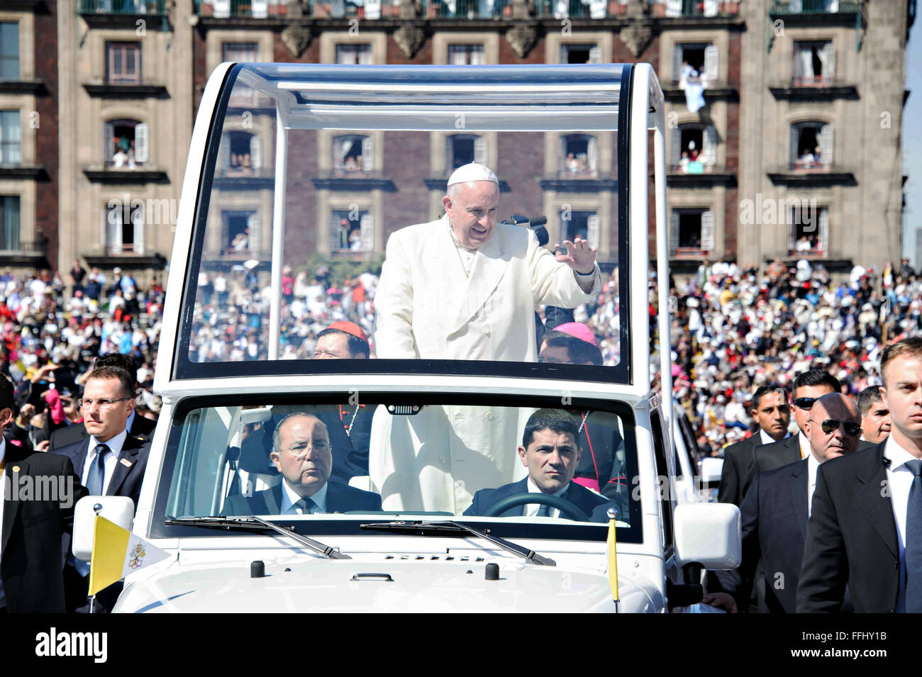 Mexico City, Mexico. 13th Feb, 2016. Pope Francis departs the National ...