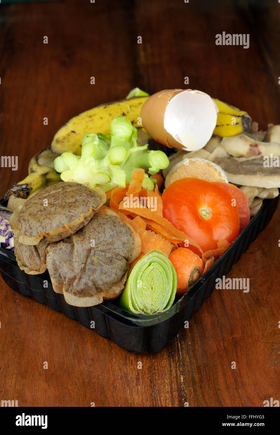 Food packaging in bin hi-res stock photography and images - Alamy