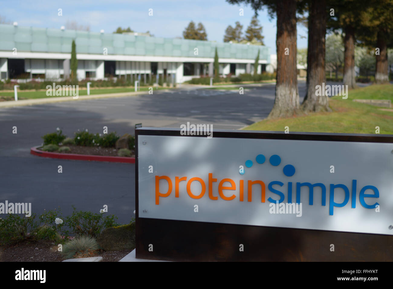 Immunoassay hi-res stock photography and images - Alamy