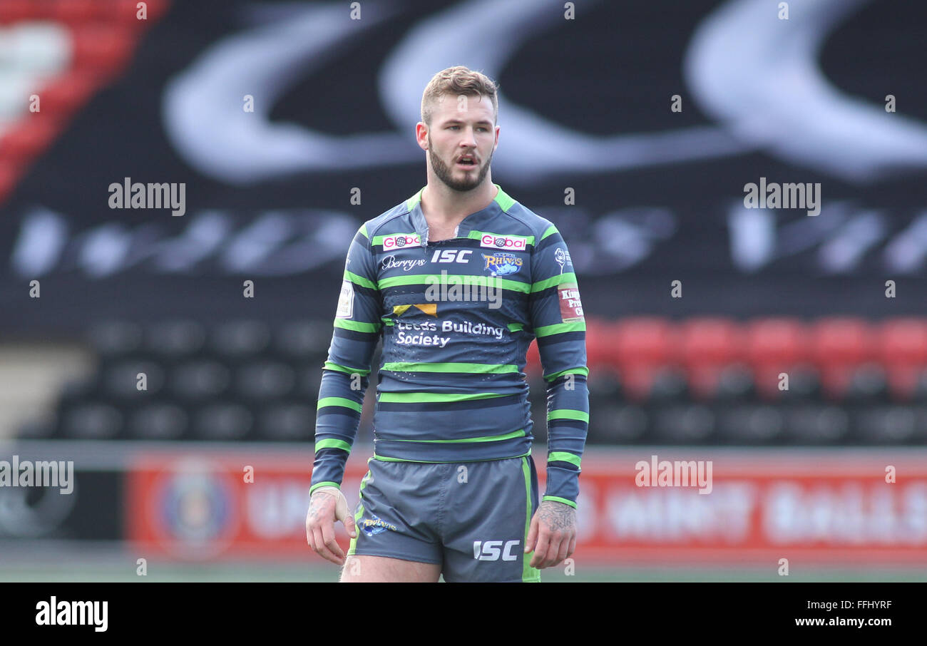 Select security stadium hi-res stock photography and images - Alamy