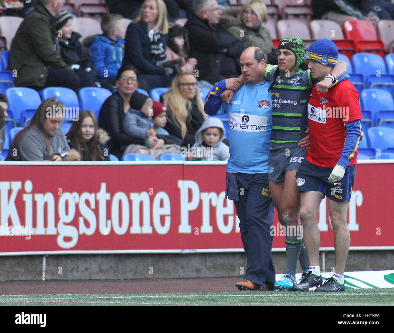 Select security stadium hi-res stock photography and images - Alamy