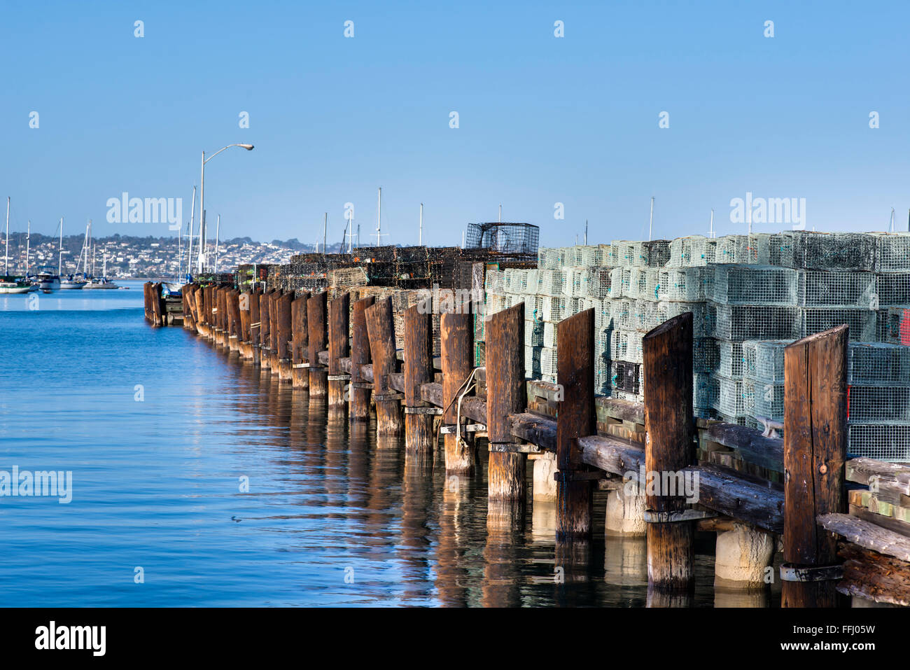Harbor dock docks hi-res stock photography and images - Alamy