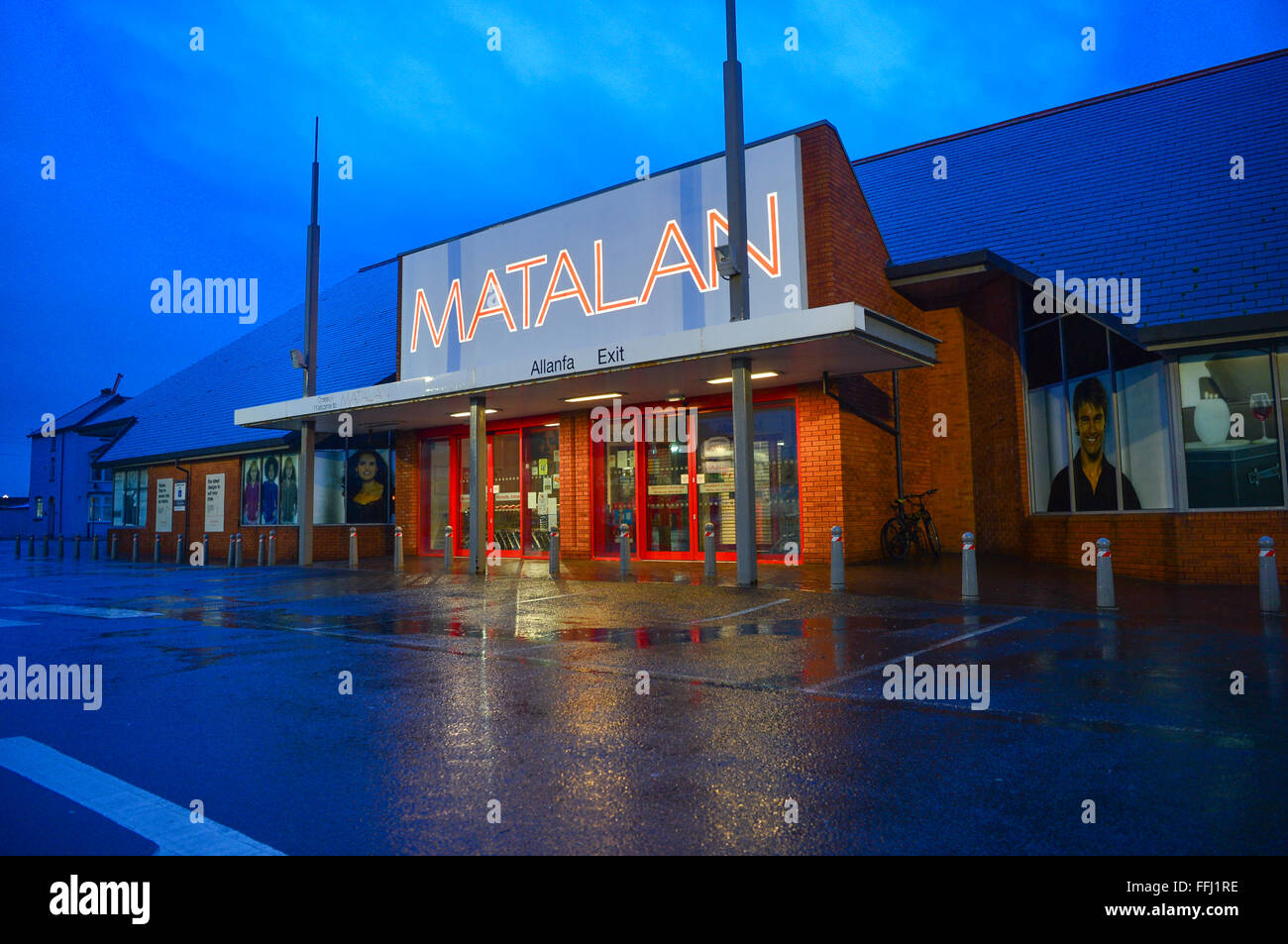 Company exterior hi-res stock photography and images - Alamy