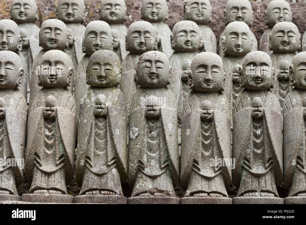 Statues at Japanese temple Stock Photo - Alamy