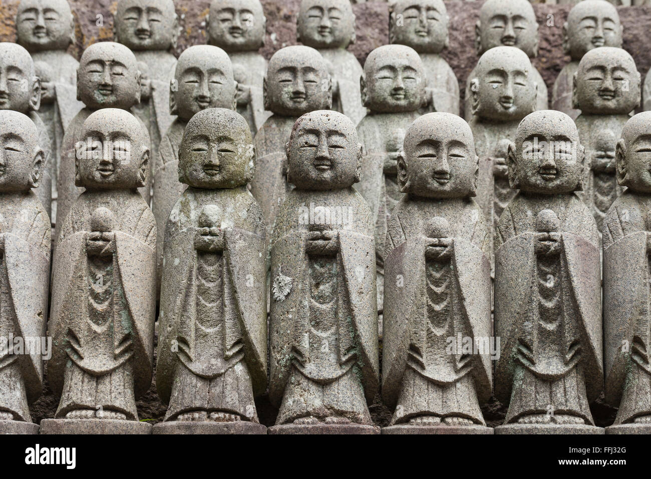 Statues at Japanese temple Stock Photo - Alamy