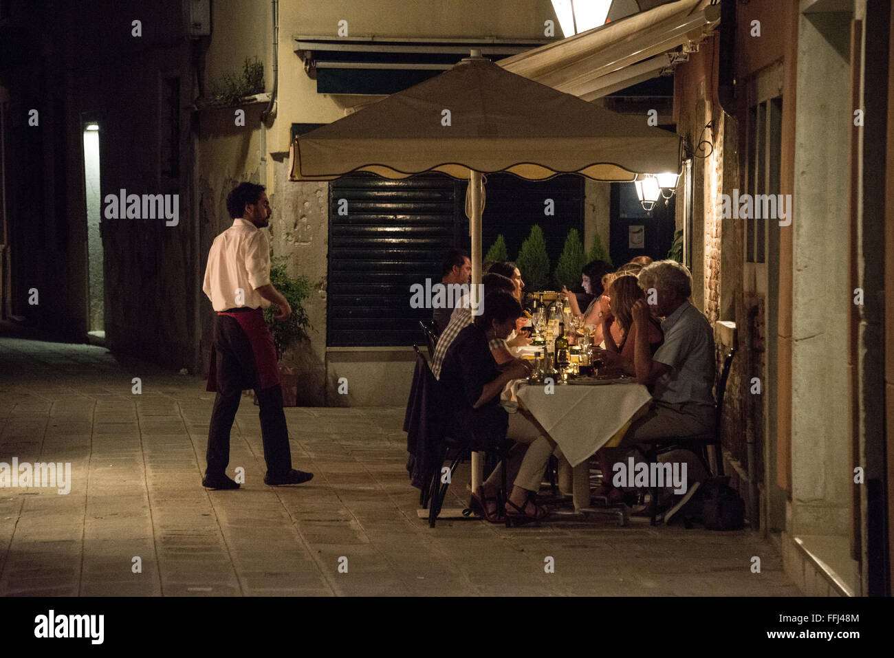 Italian waiter hi-res stock photography and images - Alamy