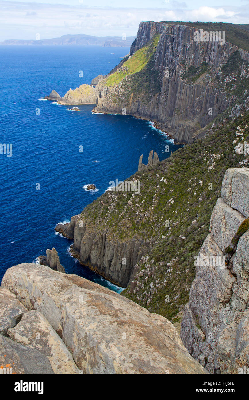 Tasman Peninsula cliffs near Cape Pillar Stock Photo - Alamy