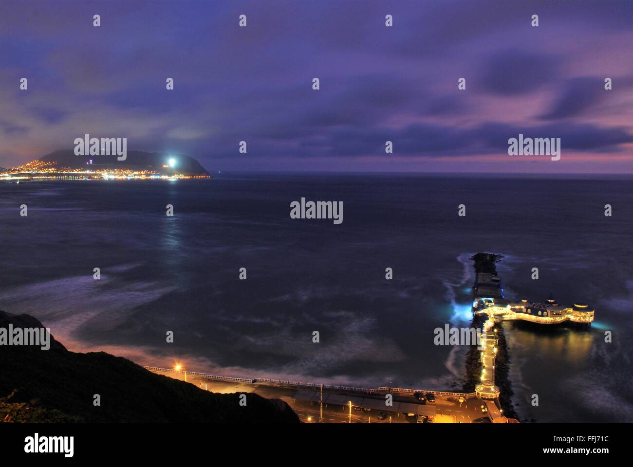 Lima pier hi-res stock photography and images - Alamy