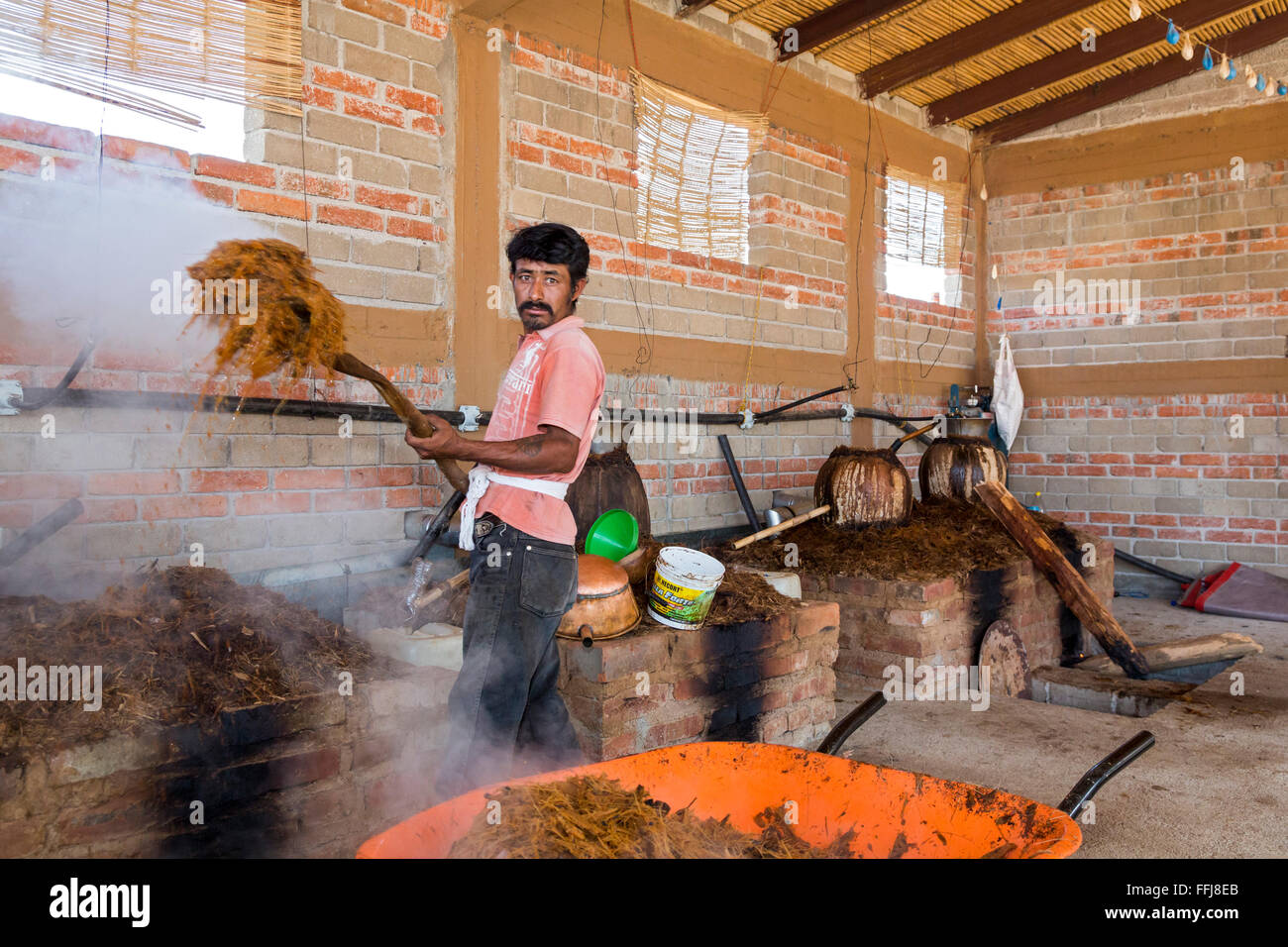 Pot still distillation hi-res stock photography and images - Alamy