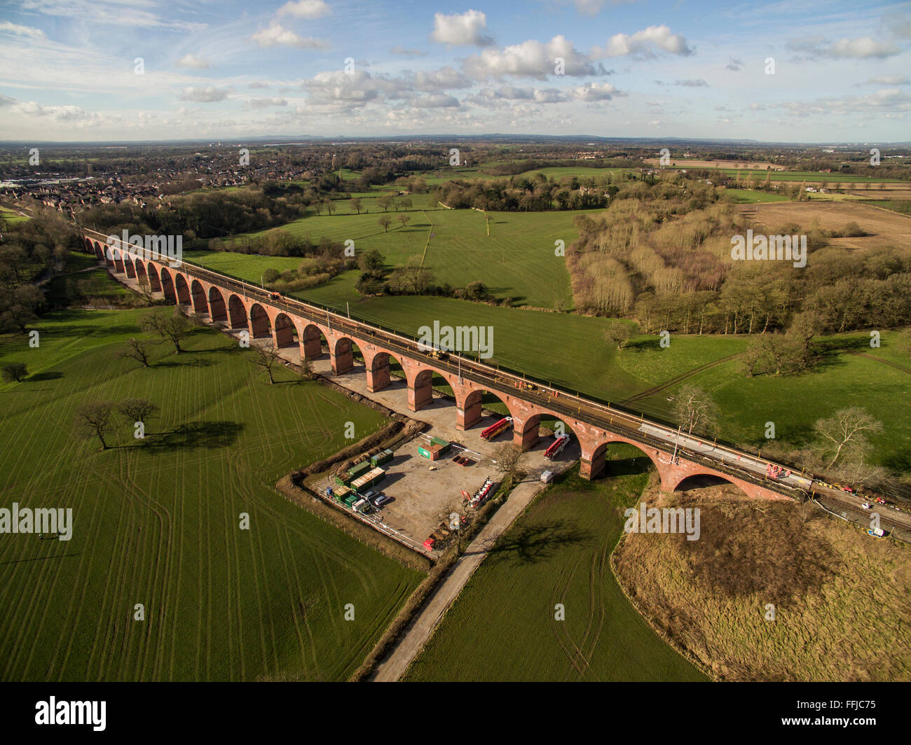 Holmes chapel viaduct hi-res stock photography and images - Alamy