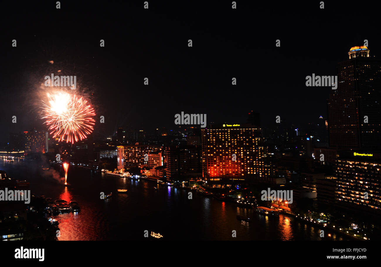 Chinese fireworks hi-res stock photography and images - Alamy