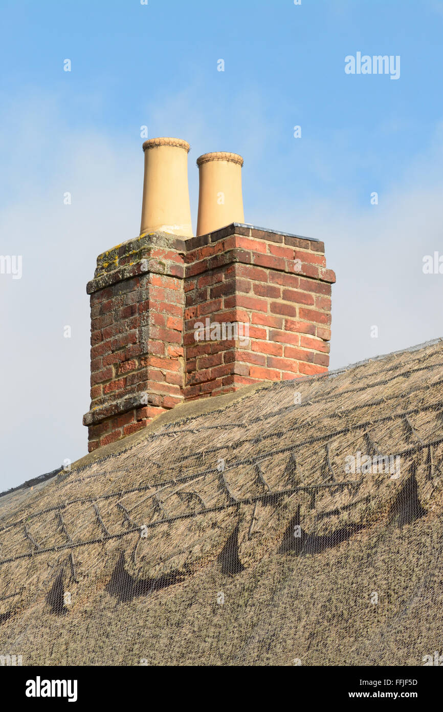 Fire escape to roof hi-res stock photography and images - Alamy