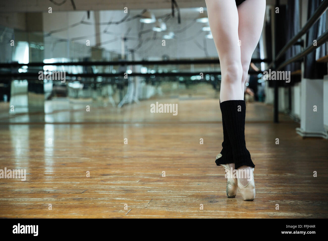 Legs of ballerina hi-res stock photography and images - Alamy