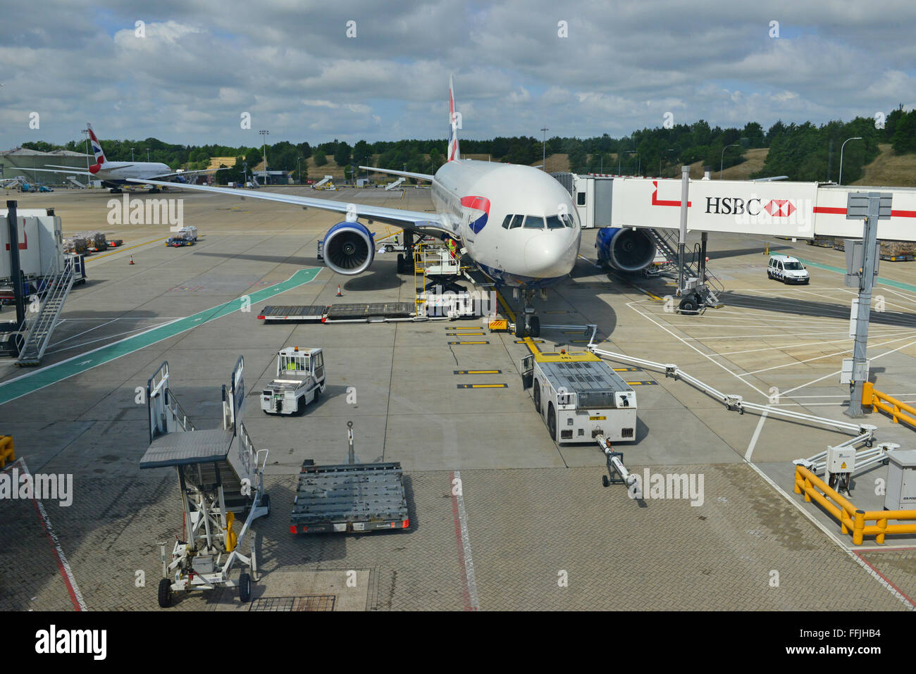 A Boeing 777 at London Gatwick Stock Photo - Alamy