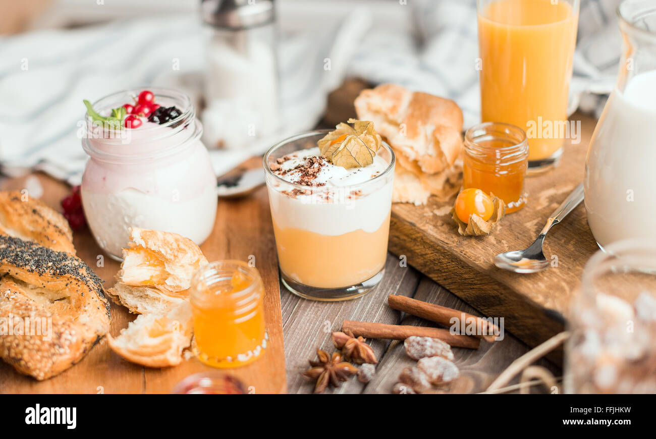 the fresh breakfast Stock Photo - Alamy