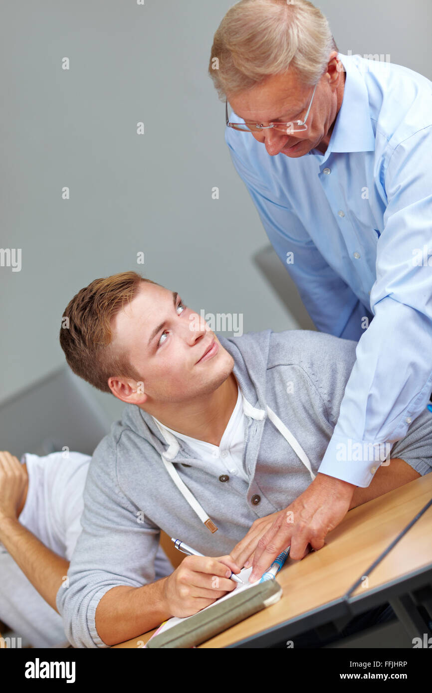 Studen group hi-res stock photography and images - Alamy